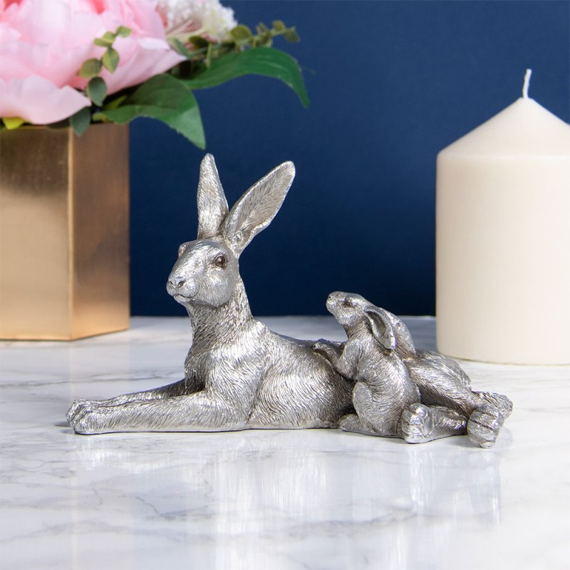 SILVER HARE & YOUNG : Lesser & Pavey