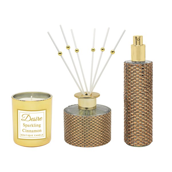 CHRISTMAS DESIRE FRAGRANCE : Lesser & Pavey