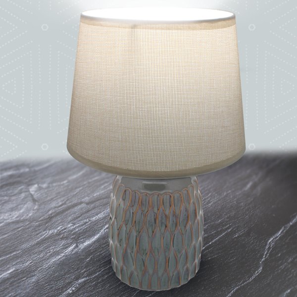 LAMPS LEDS & LIGHTING : Lesser & Pavey