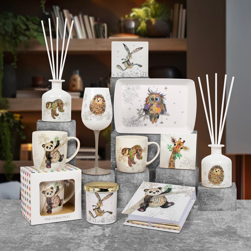 NOVELTY GIFTS : Lesser & Pavey