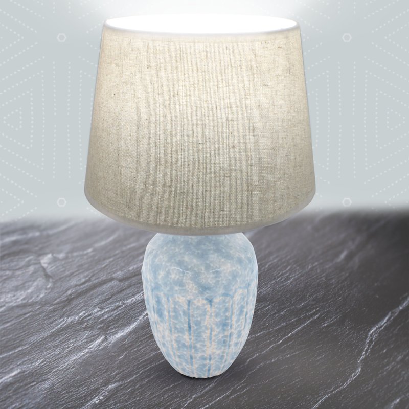 TABLE LAMP WITH SHADE : Lesser & Pavey