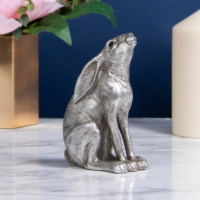 SILVER HARE GAZING : Lesser & Pavey